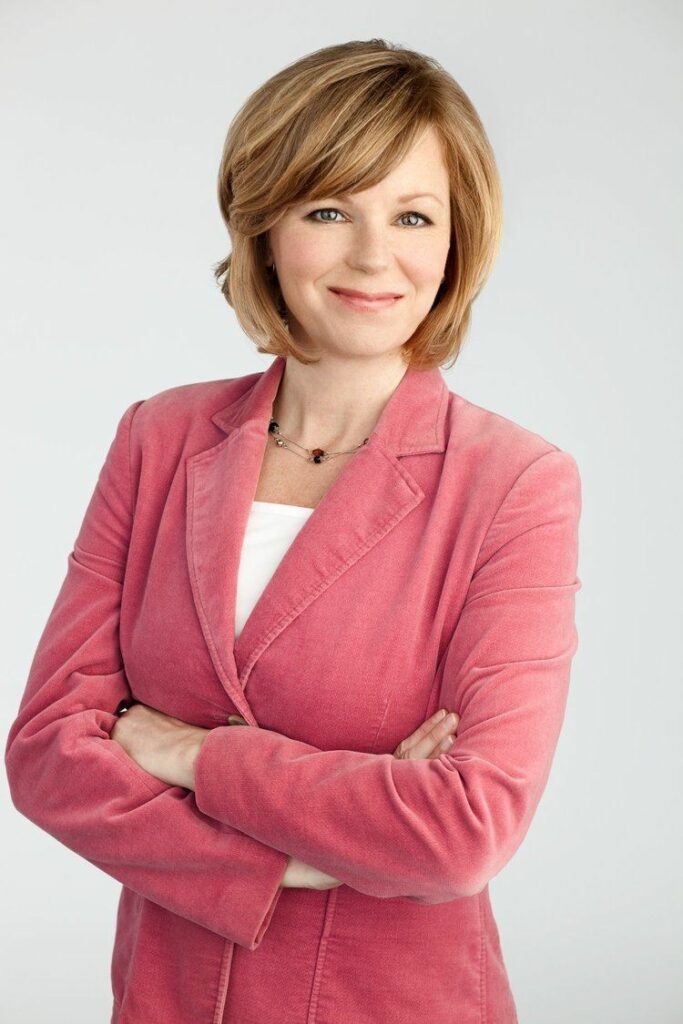 Karin Larsen: Athlete & Broadcaster, The Best of Both Worlds – 2021 ...